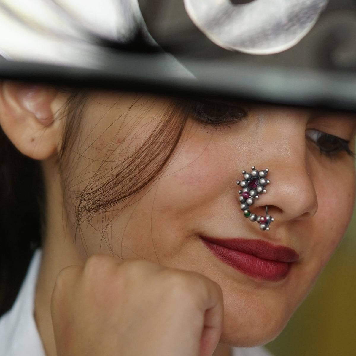 Itihaas Silver Maharashtrian Nath: Small Clip-on | House of Aadyaa